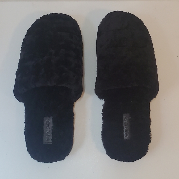 Vince | Shoes | Vince Loni Shearling Slippers | Poshmark